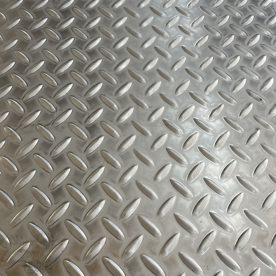 AISI 304 SUS304 DIN1.4301 Stainless Steel Chequered Plate 1500*6000mm ...
